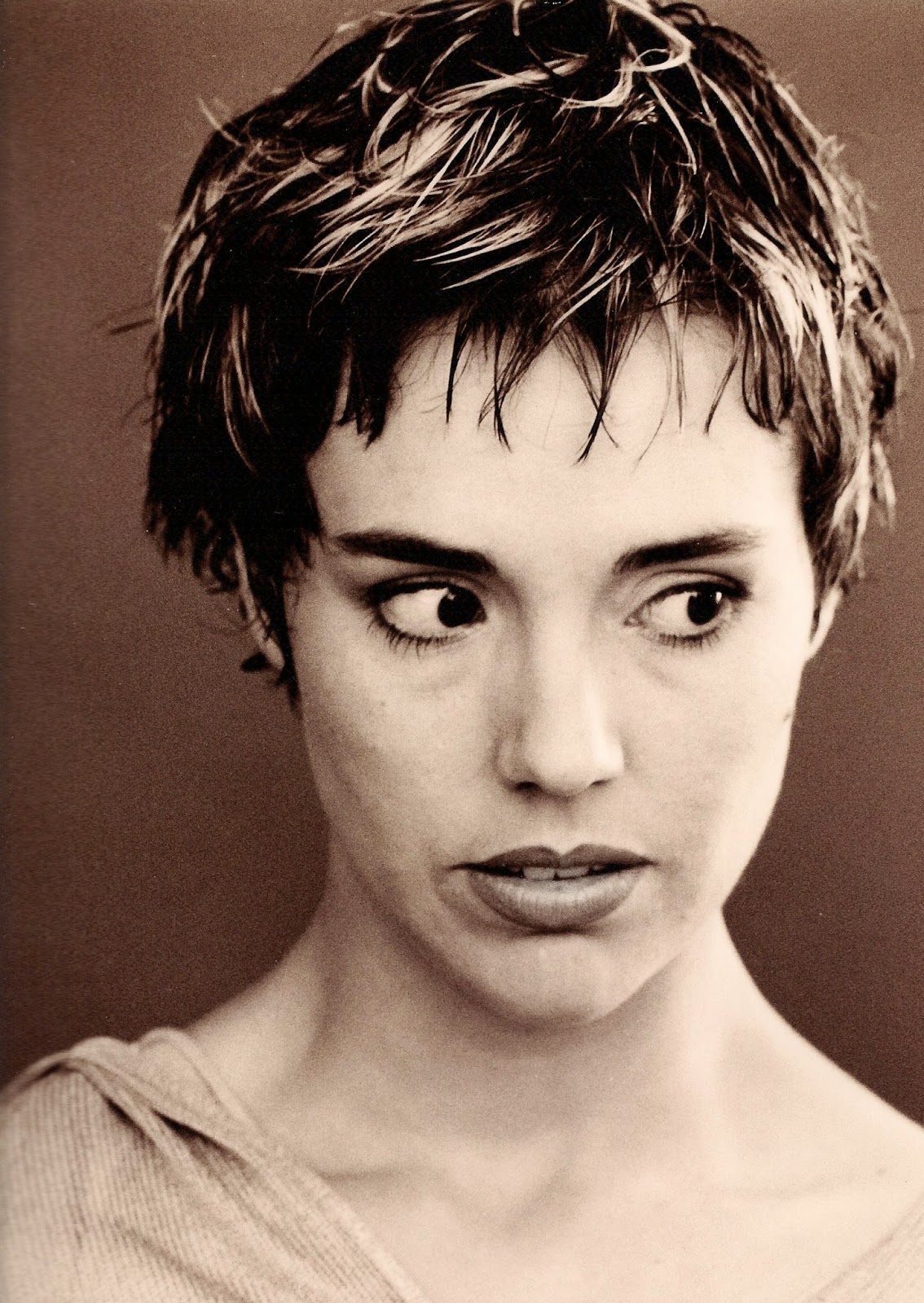 Mercè Rovira. : PELO CORTO