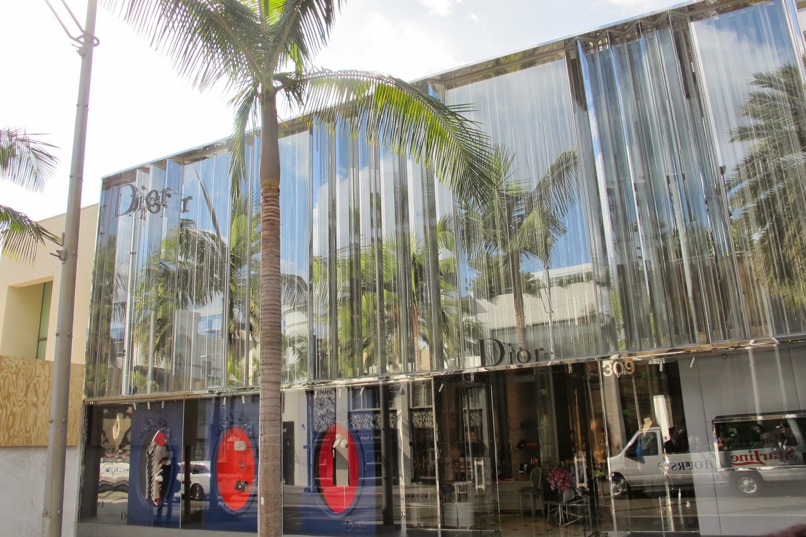 Rodeo Drive - Beverly Hills, USA - Travel is my favorite Sport