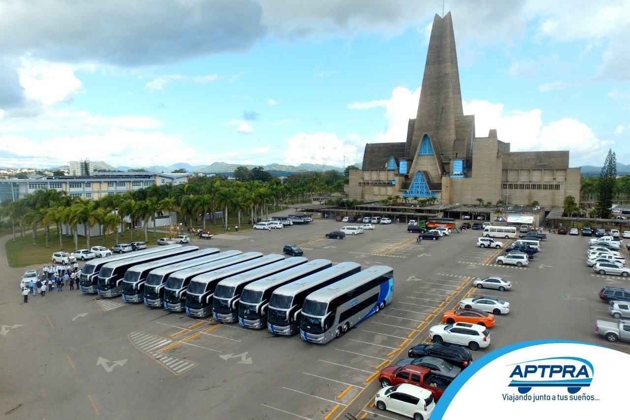 Litoralbus: 10 novas carrocerias Comil Campione Invictus DD foram ...