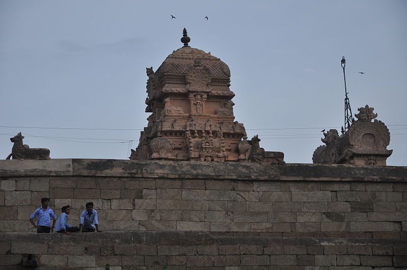 Tamilnadu Tourism: Erumbeeswarar Temple, Thiruverumbur – The Temple