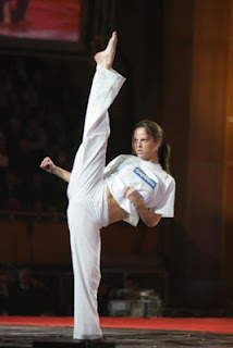 La Gabeta (Artes Marciales): IMPRESIONANTE VIDEO DE CHLOE BRUCE.