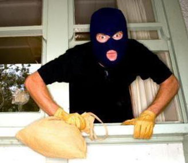 Podcast 222. Anécdotas Absurdas. De gente ratera