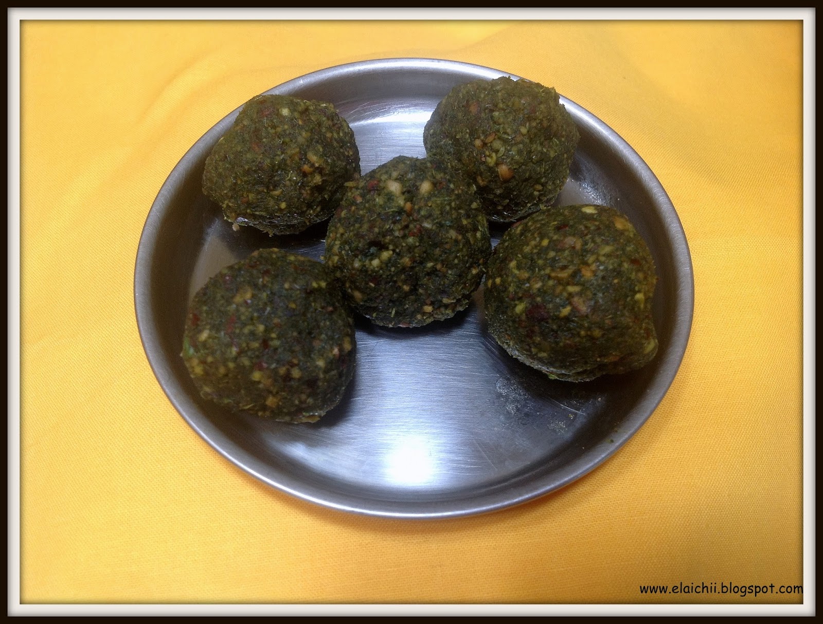 Elaichii: Sambara puli aka Kothamalli dry chutney