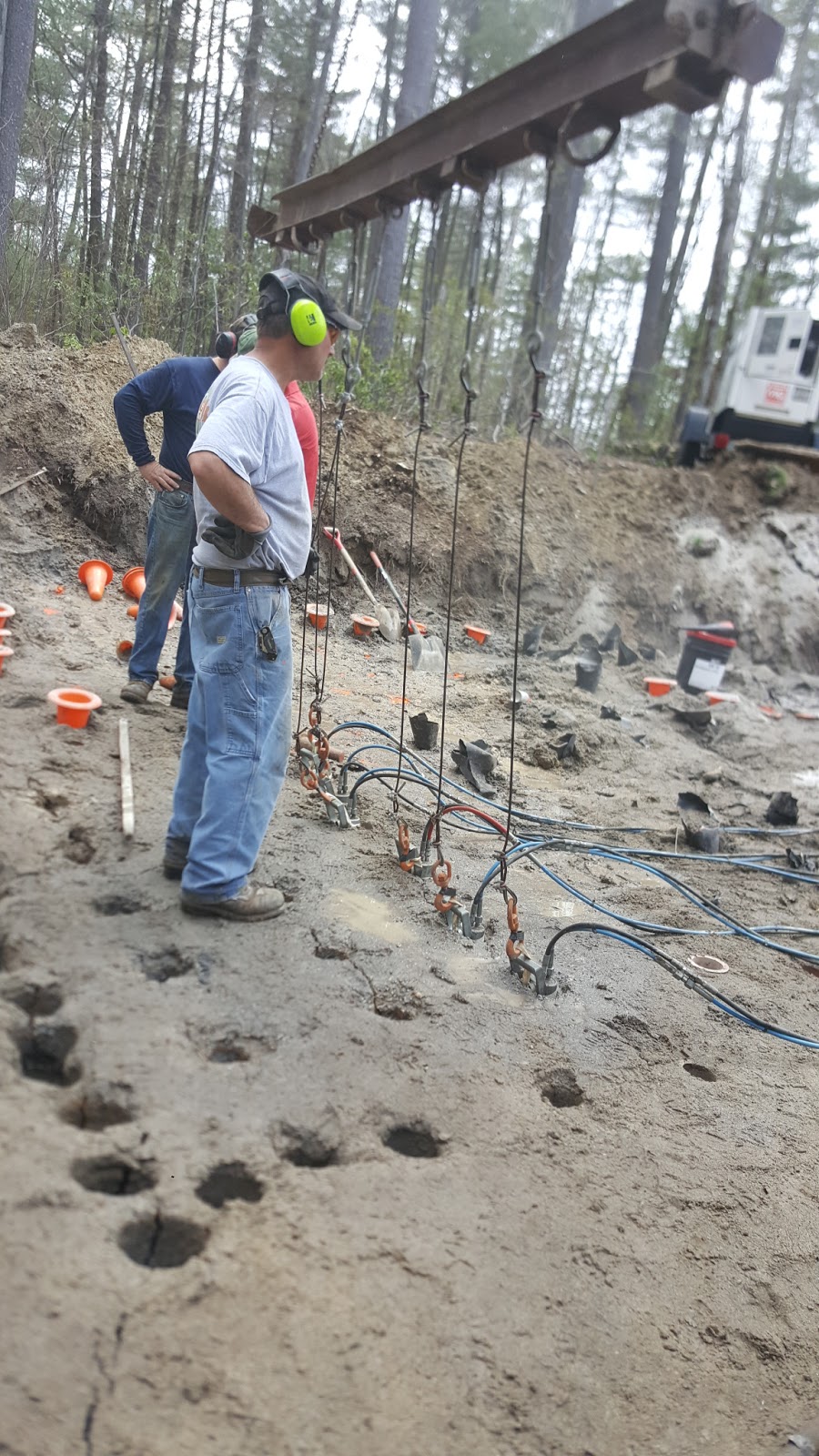 Drill & Split Rocks !: Drilling Patterns for Vertical drill/split Sites