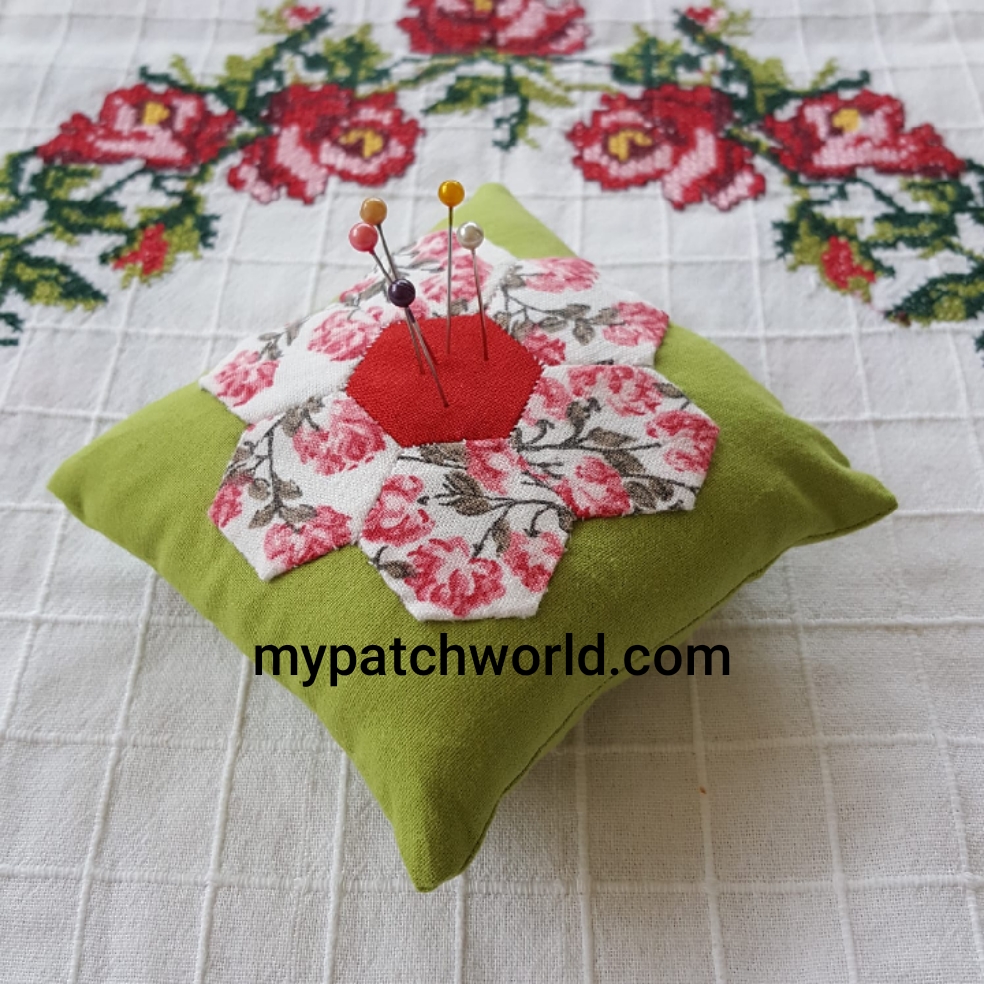 hexagon pincushion tutorial | All about patchwork and quilting