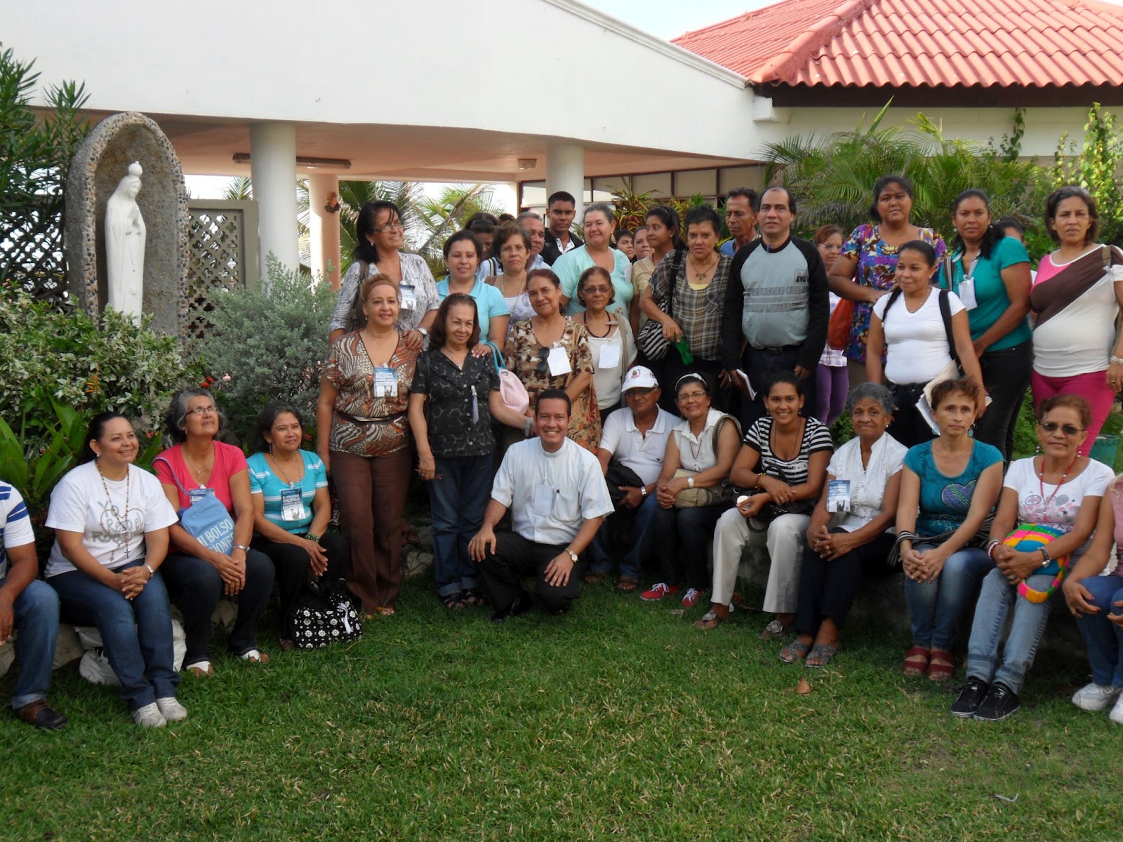 pecofas: PILARES DE LA PEQUEÑA COMUNIDADES