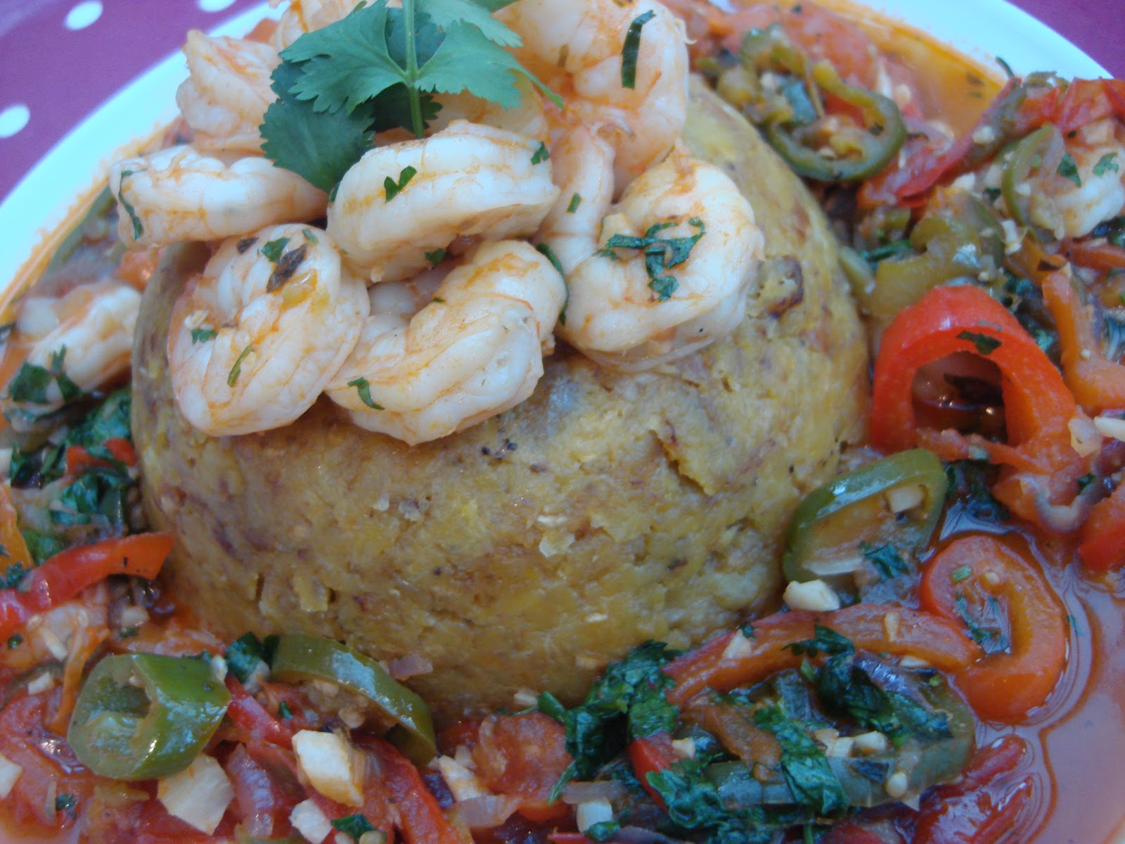 annika's apron : Prawn Mofongo