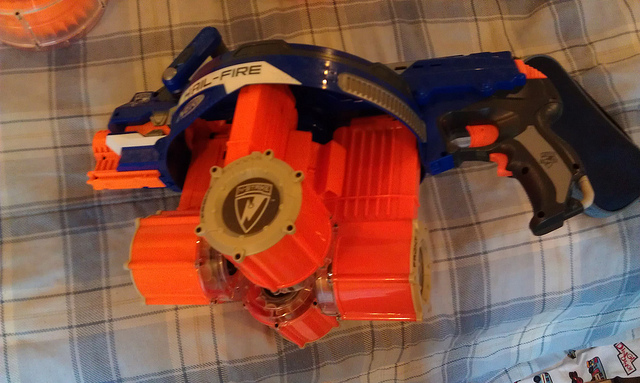 Urban Taggers.: Basic Nerf:The N-Strike Elite Hail-Fire with High Ammo ...