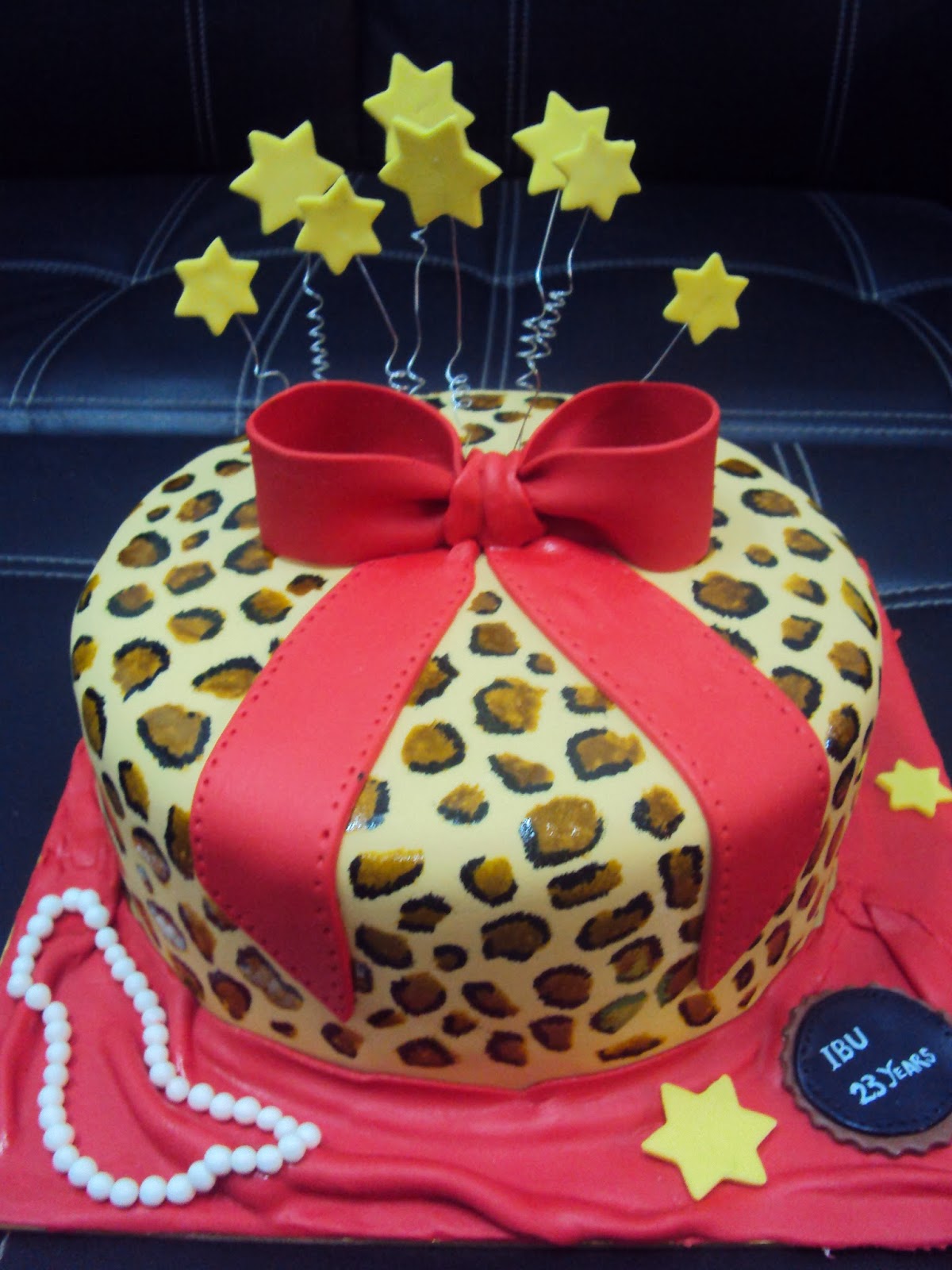 L'mis Cakes & Cupcakes Ipoh Contact : 012-5991233 : Fondant Cakes ...