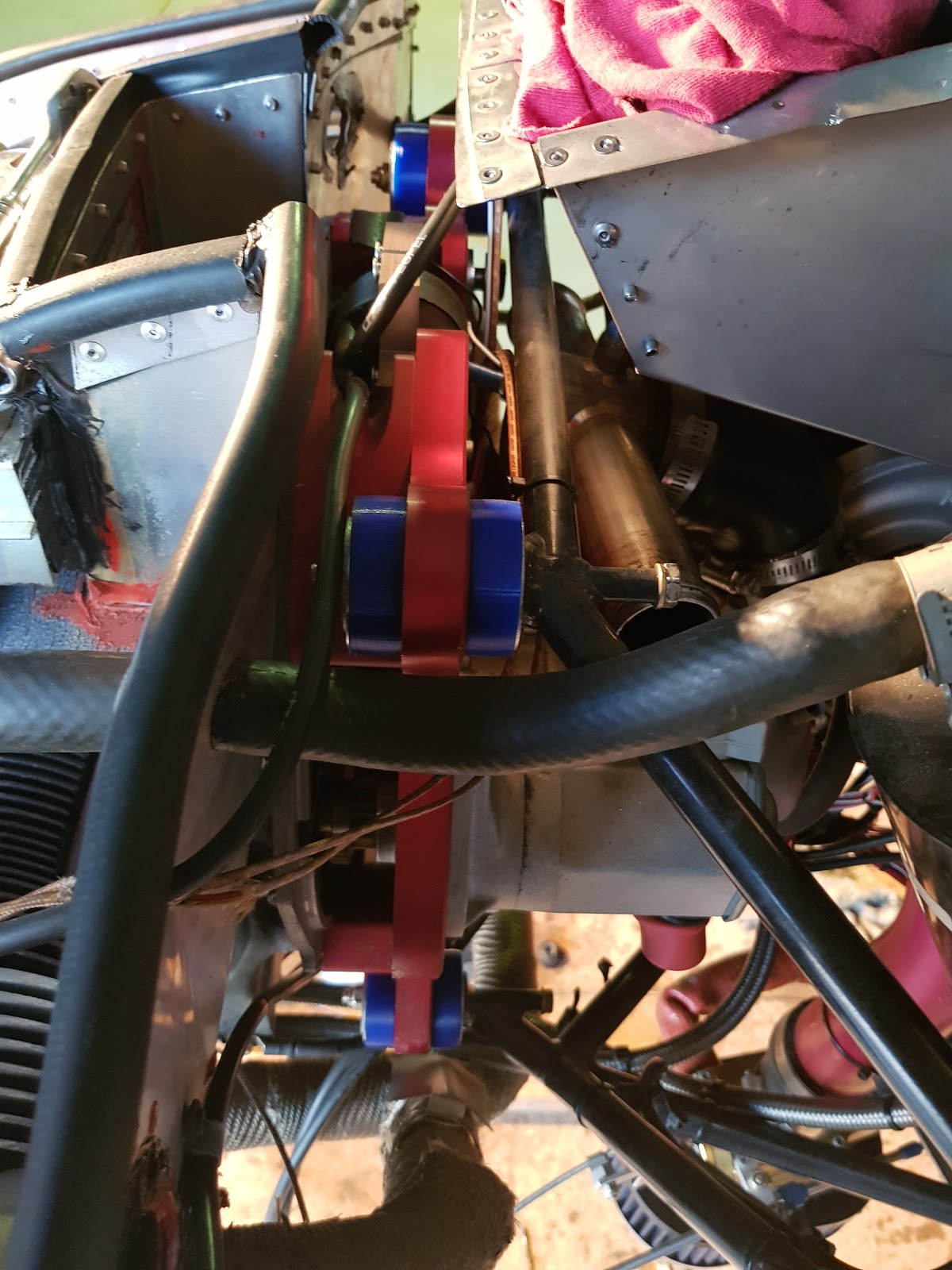 Building a Sonex Aircraft: Engine mounts