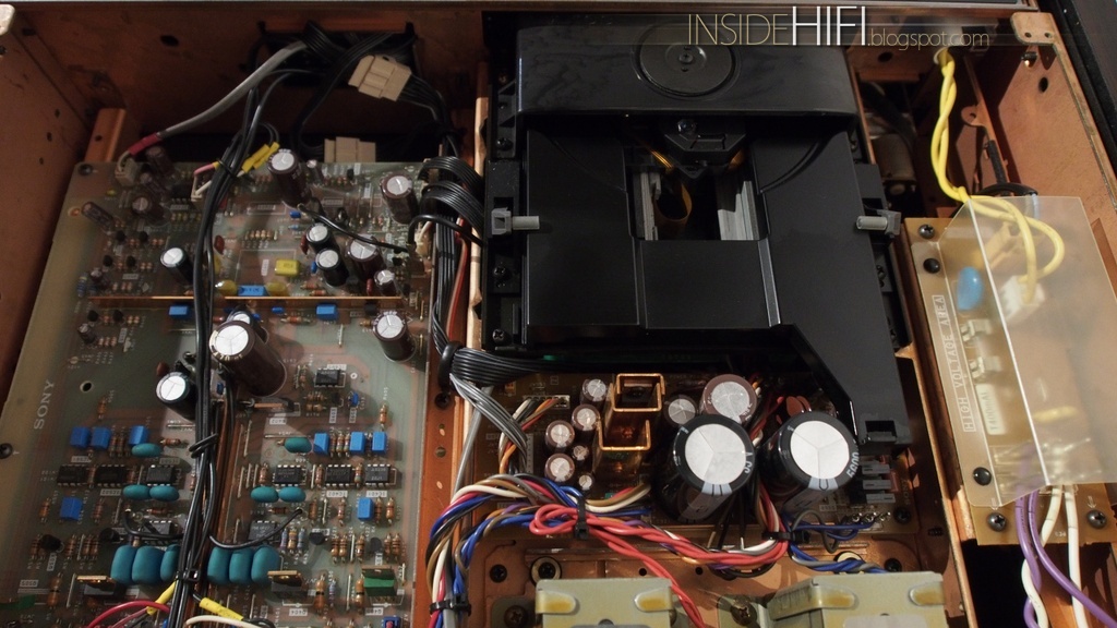 Inside Hi-Fi: Sony CDP-X559ES