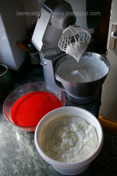 Las recetas de Manu: PASTEL MOUSSE DE FRESONES