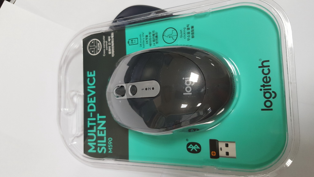 [開箱] 羅技 Logi M590 雙模靜音無線滑鼠 藍芽 / 2.4G