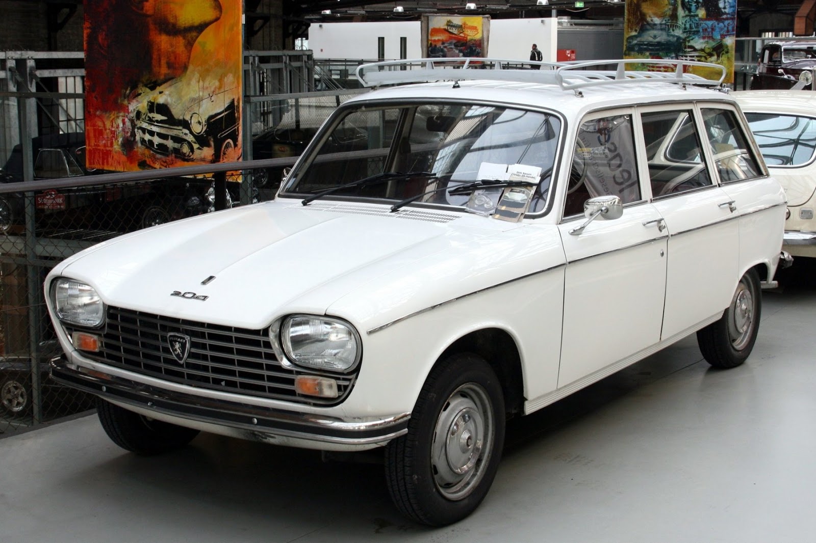 PeugeotFrance: Peugeot 204