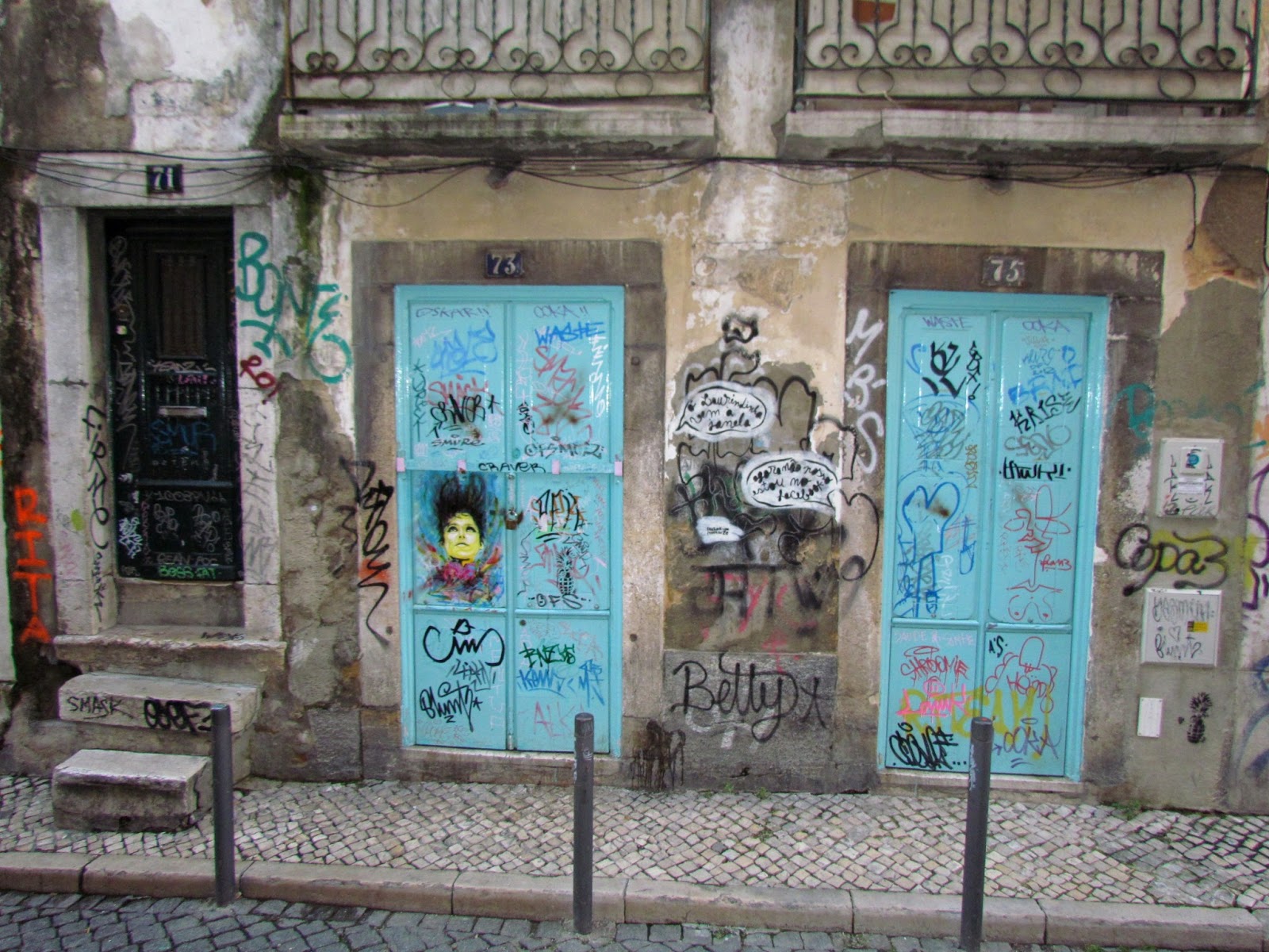 LISBON (LISBOA) and around - 40.000 images: BAIRRO ALTO