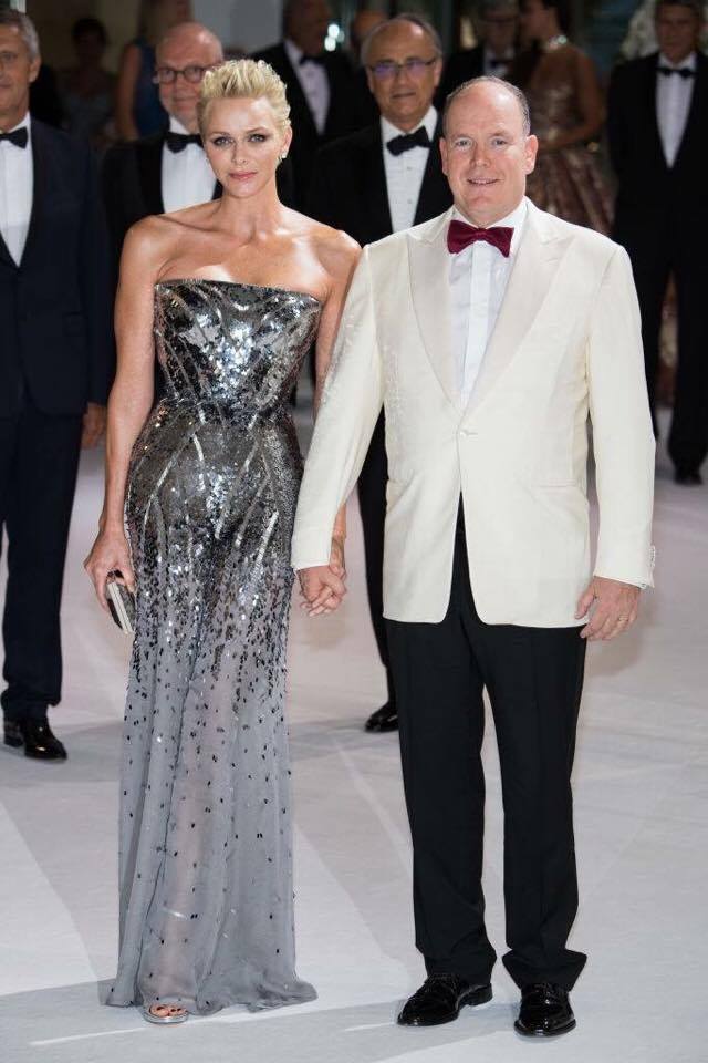 Diseño + Moda + Pasarela : LA PRINCESA CHARLENE DE MÓNACO POR ATELIER ...