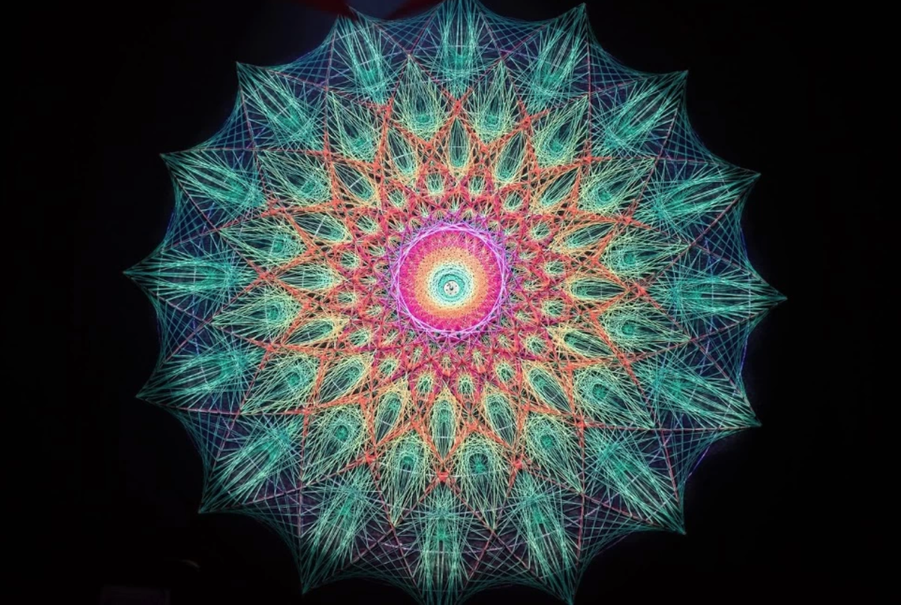 Quick Inspiration: String Art | ExhibiTricks: The Museum Exhibit Design ...