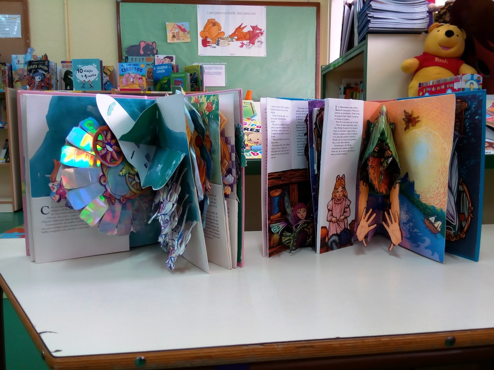 LEO: Exposición de cuentos pop-up. Semana del Libro.