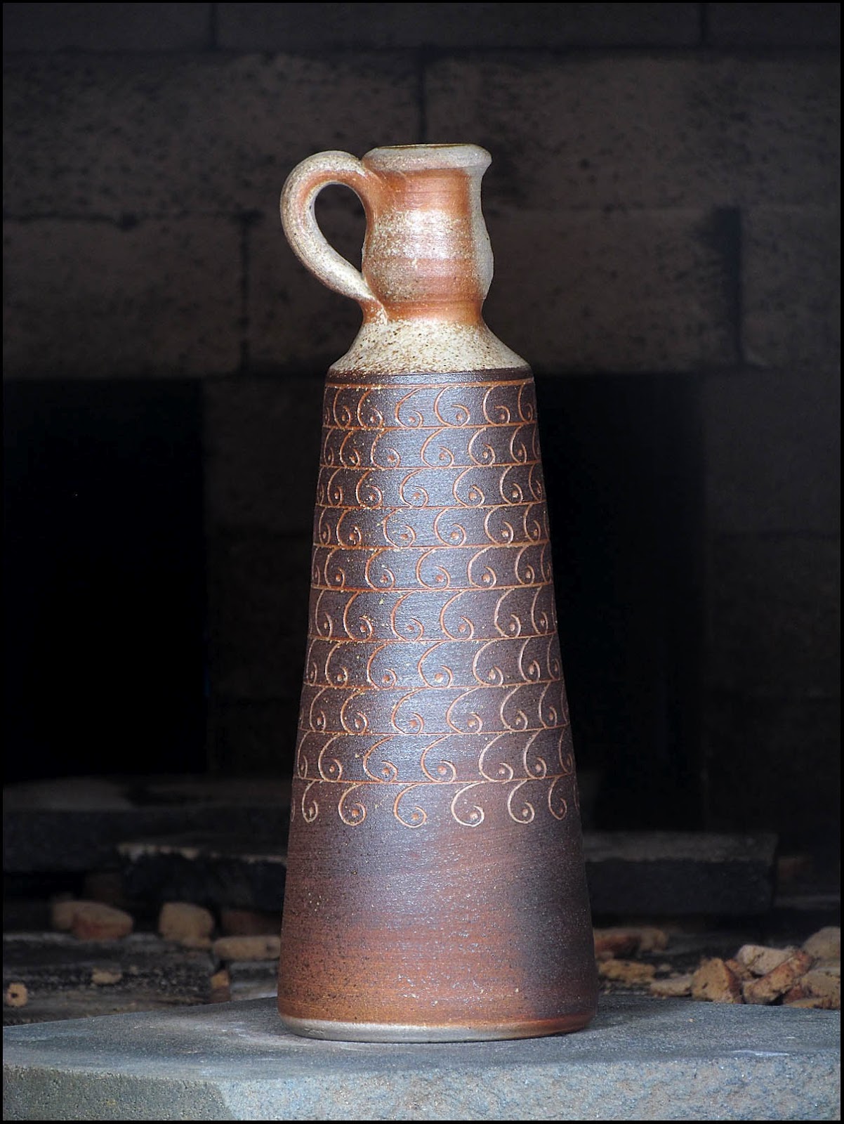 Natural ash on Decorated Pots