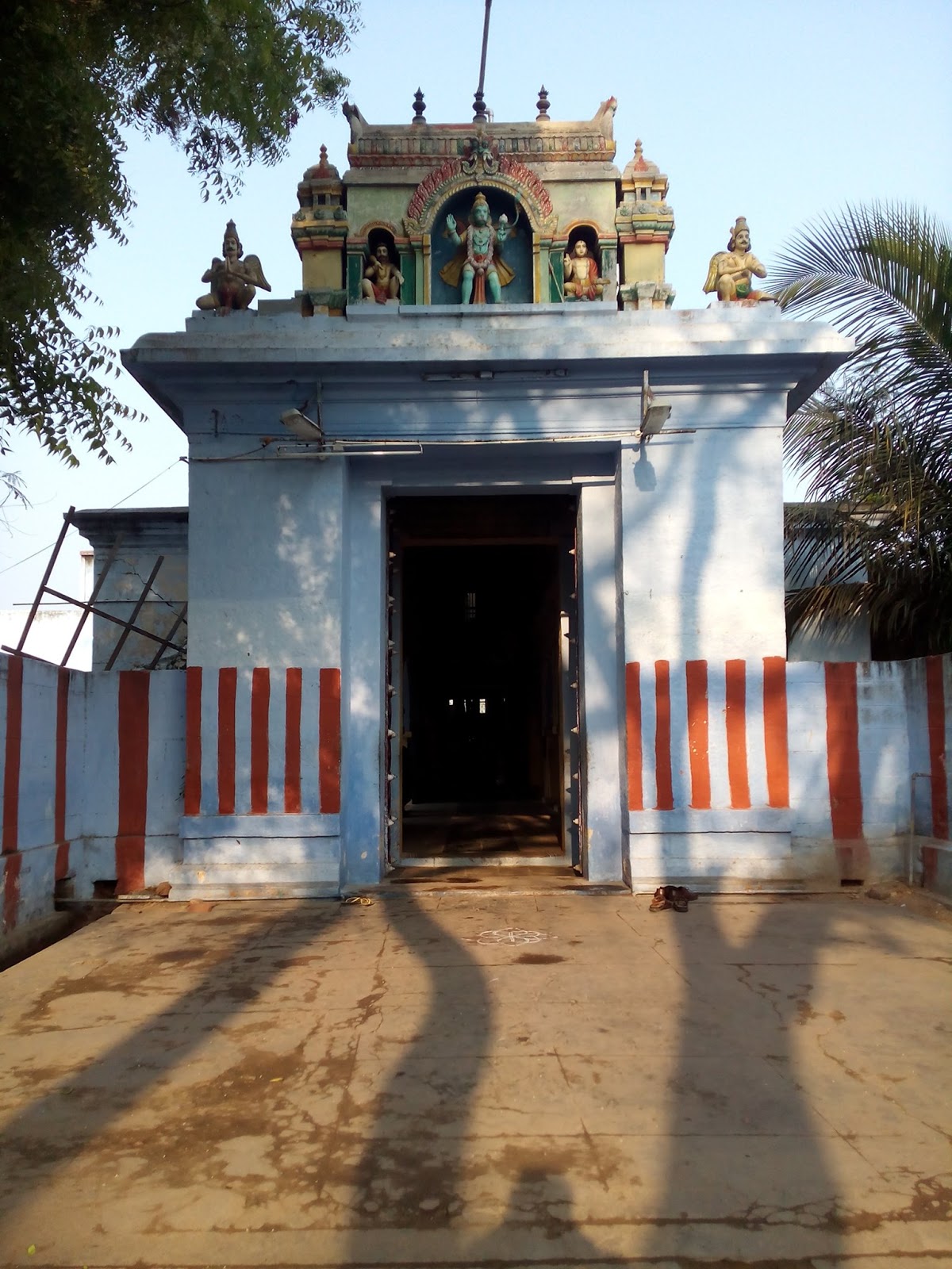 nrameshrao: Sri Kadu Hanumantharaya Swamy Temple - Dharapuram