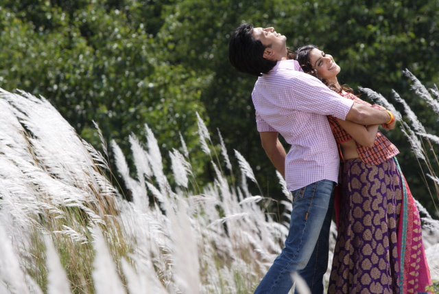 Riteish Deshmukh and Genelia D’Souza romance in Manali - Discover Kullu ...