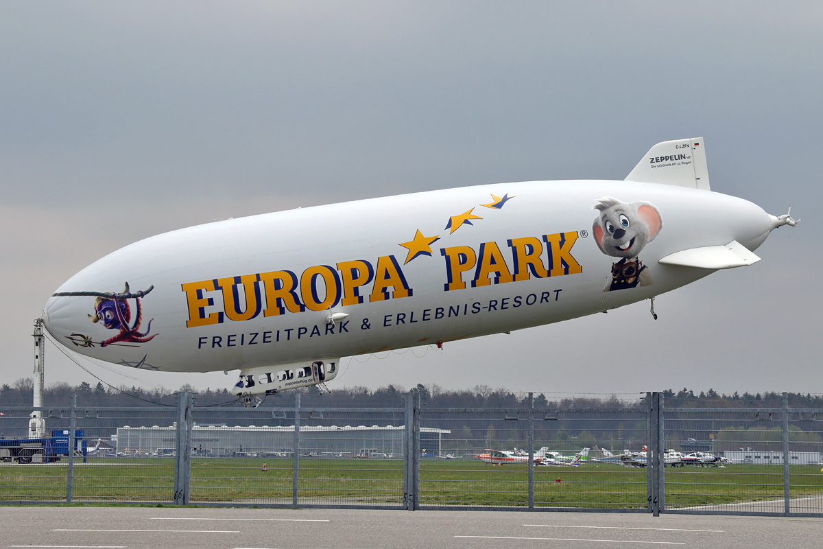 Eastwings: Zeppelin LZ N07 * Deutsche Zeppelin Reederei * Europa Park c ...