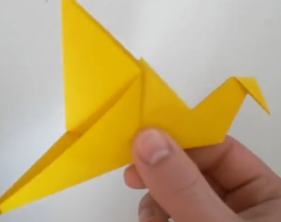 ¿Cómo hacer una Ave que aletea en origami? | Papiroflexía para Niños