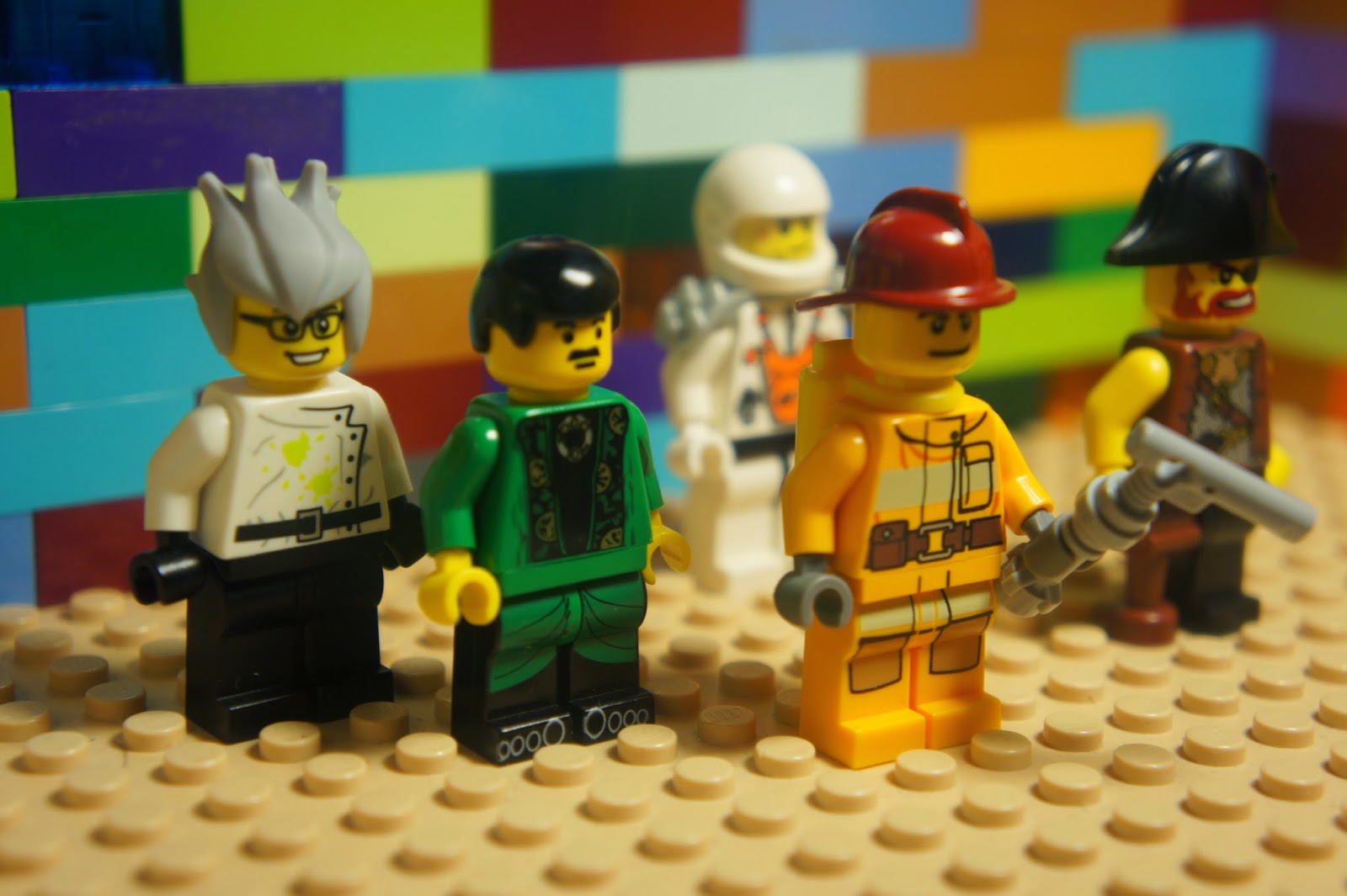 LEGO #005 Assorted WORKERS Community Fantasy Minifigures x5 Complete ...