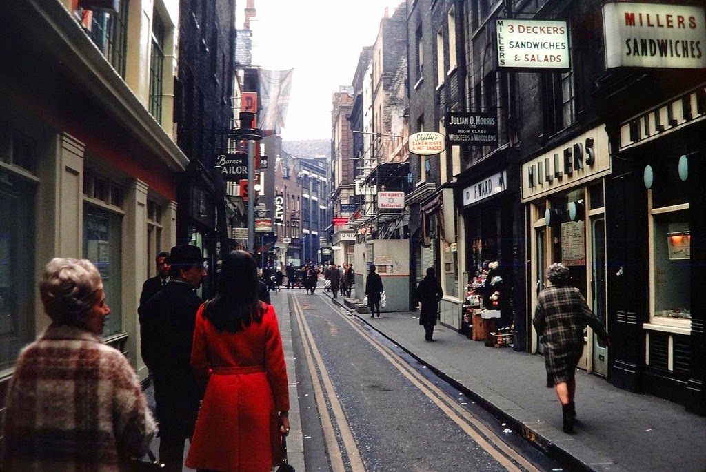 Street Scenes of London in the 1960s ~ Vintage Everyday