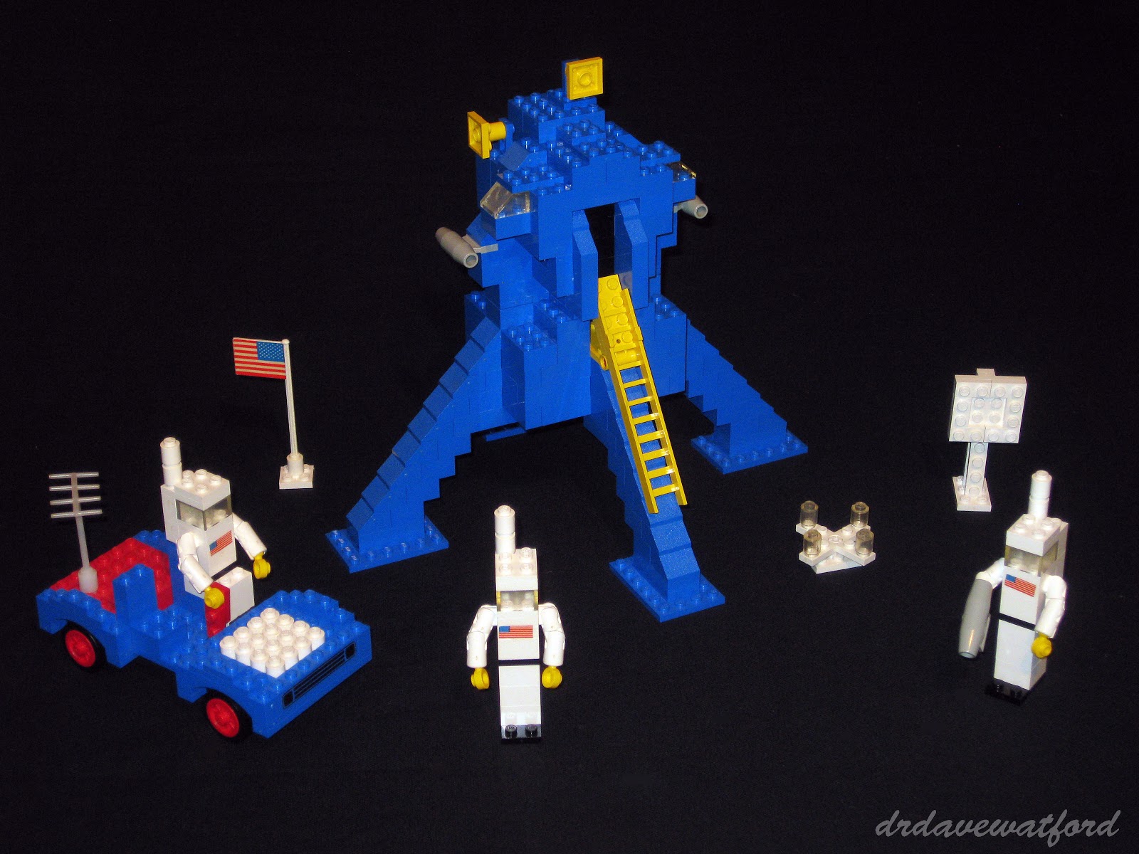 Gimme Lego: The Real Classic Space