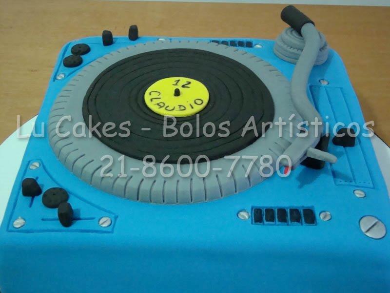 Lu Cakes - Bolos Artísticos: Bolo DJ