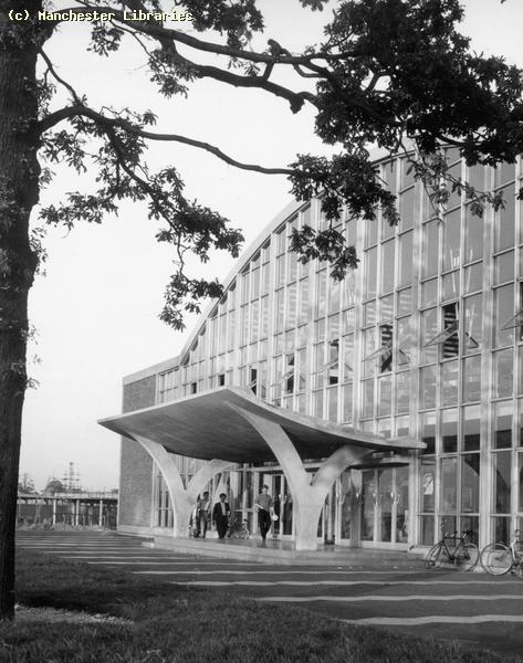 The Mancunia: Sharston Baths