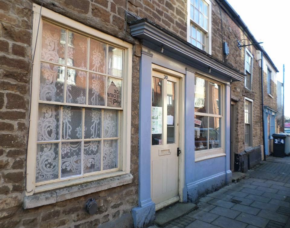 Martin Brookes Oakham: Antique Shop Northgate Oakham Rutland 2015