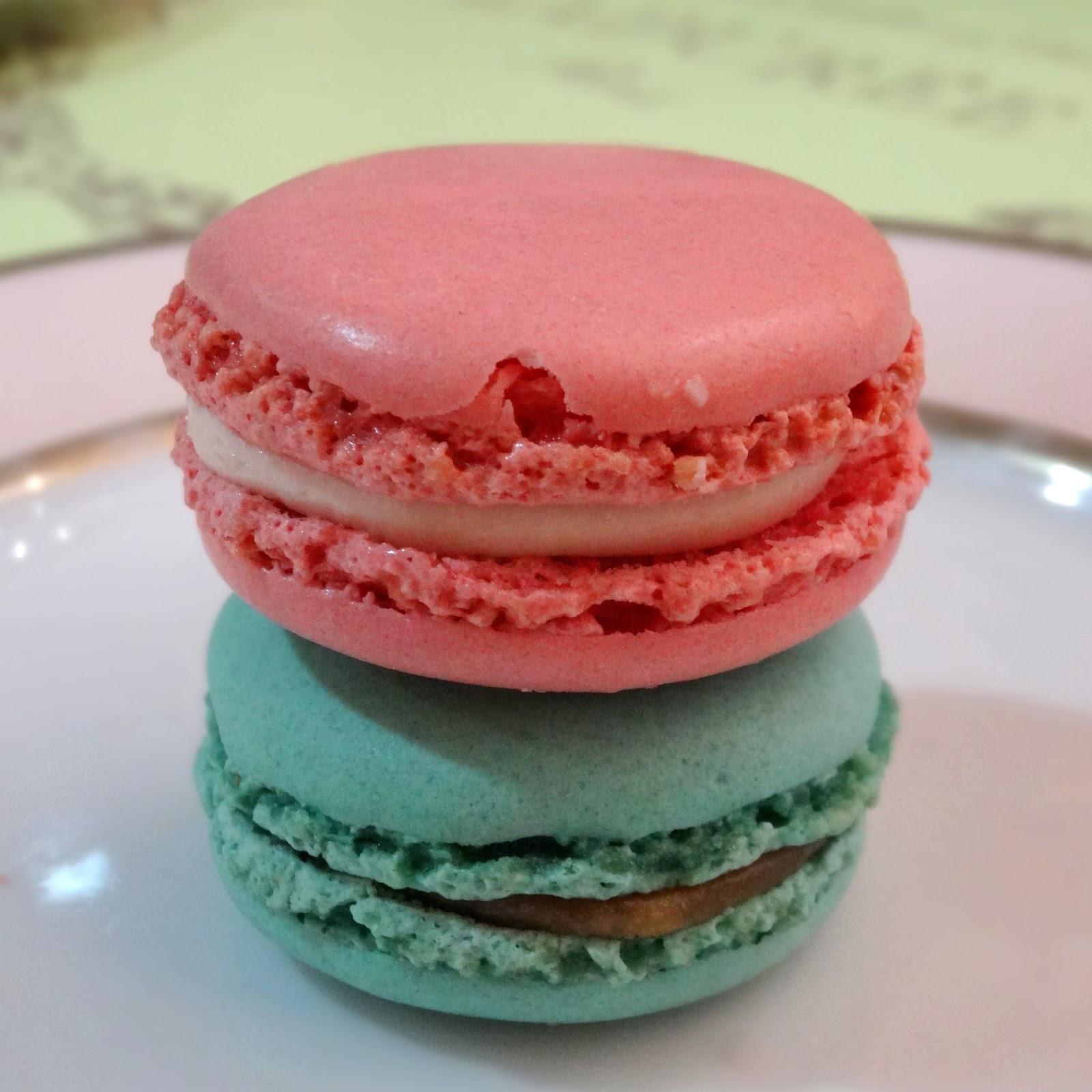 Queen of Low Tea: Ladurée Tea Set