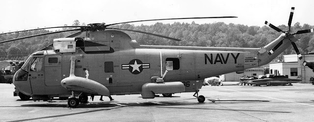 Tailhook Topics: A Note on Rotor Blade Droop