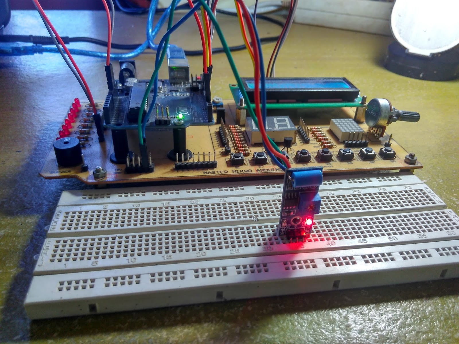 Arduino Interface with Vibration Sensor Arduino Interface with Vibration Sensor
