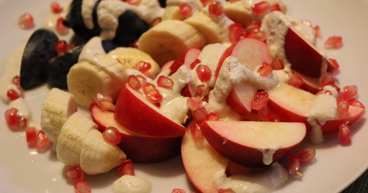 Kamomillan konditoria: Hedelmäsalaatti ja lime-cashewkastike