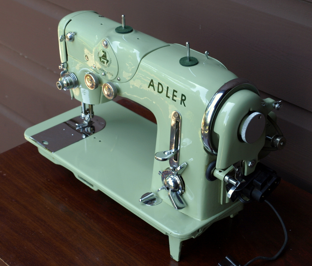 Tight Acres: Adler 189A No. 3