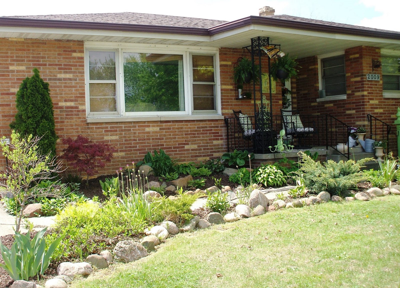 Early Spring Garden Tour showing what's Blooming | Rustic & Refined
