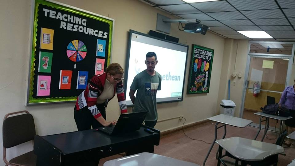 The Importance of Using Smartboards Effectively in English Classroom