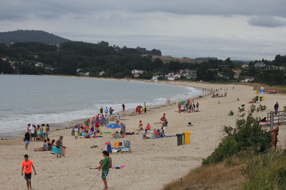 Pleamar en la playa Grande y Lago