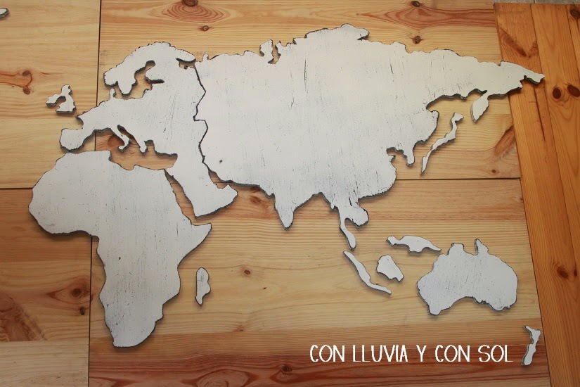 Con lluvia y con sol: MAPAMUNDI DE MADERA PARA PARED EN BLANCO VINTAGE