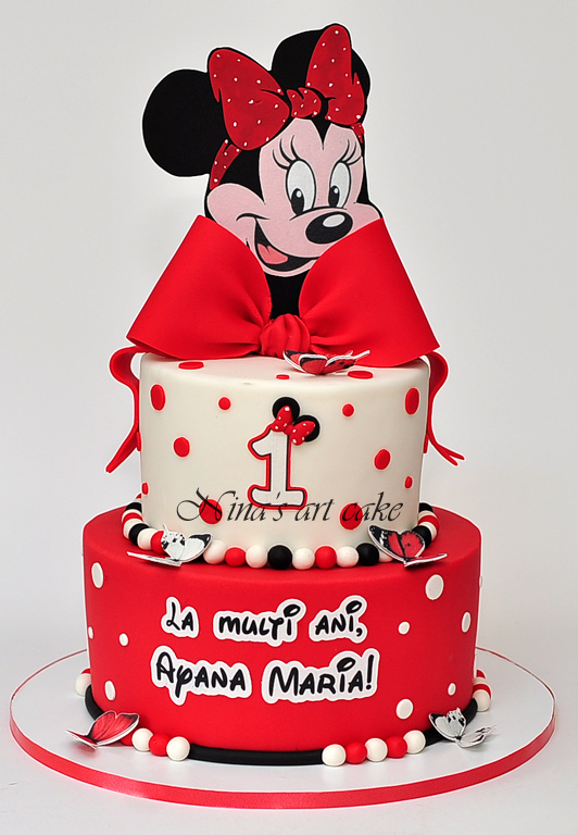 Nina's Art Cake: Tort "Minnie Mouse" pentru Maria