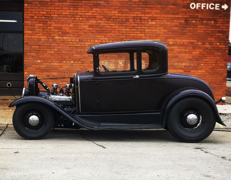 247 AUTOHOLIC: Full Fendered 1930 Ford Model A Coupe