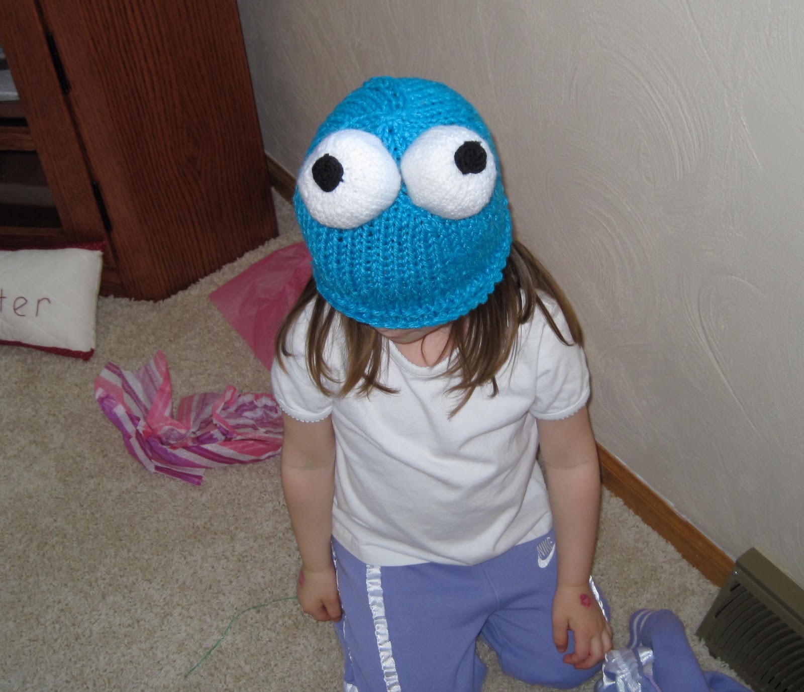Craftimism: Elmo and Cookie Monster Knit Hats