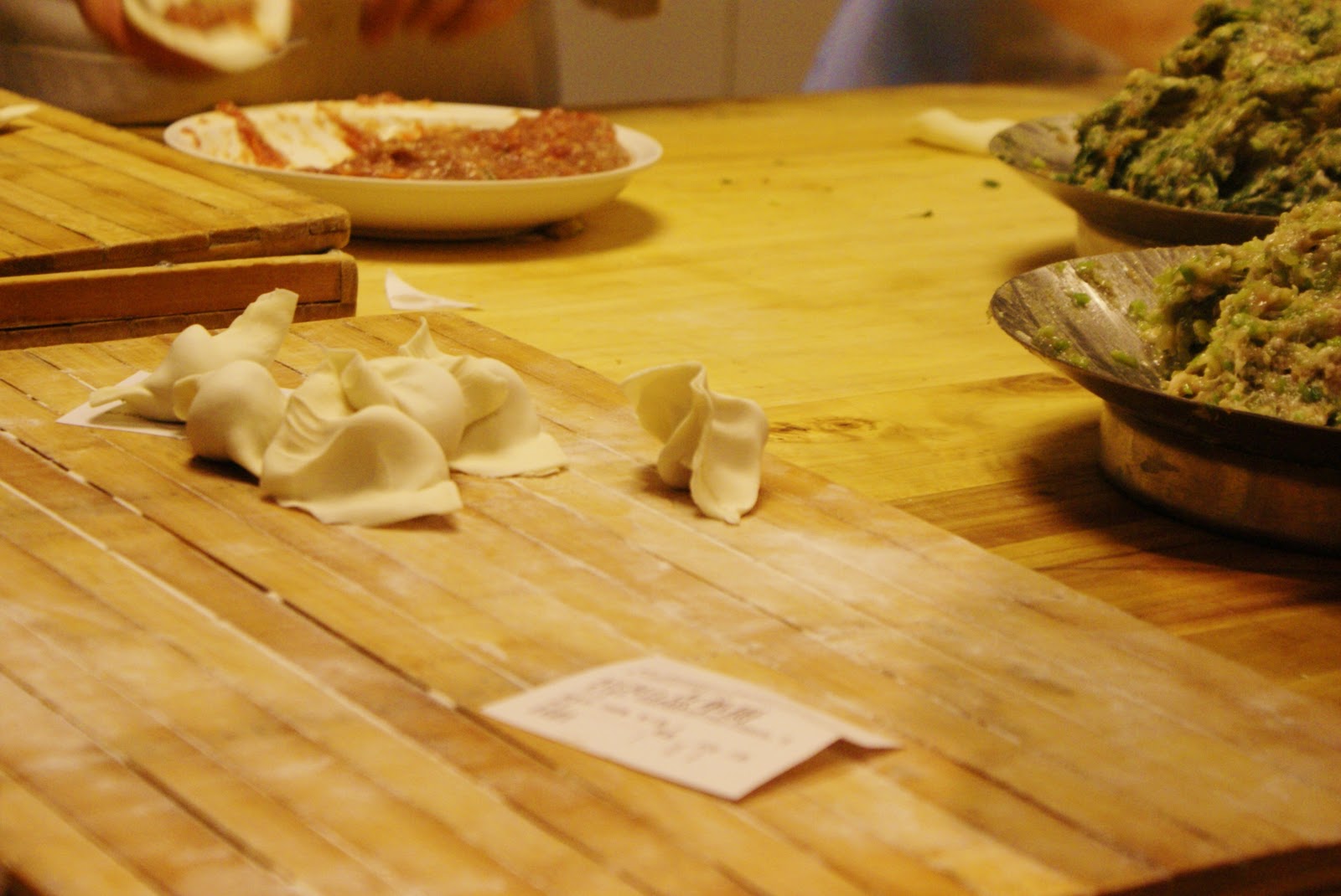 Hungry Female: And I also love Jiao Zi 我也爱饺子