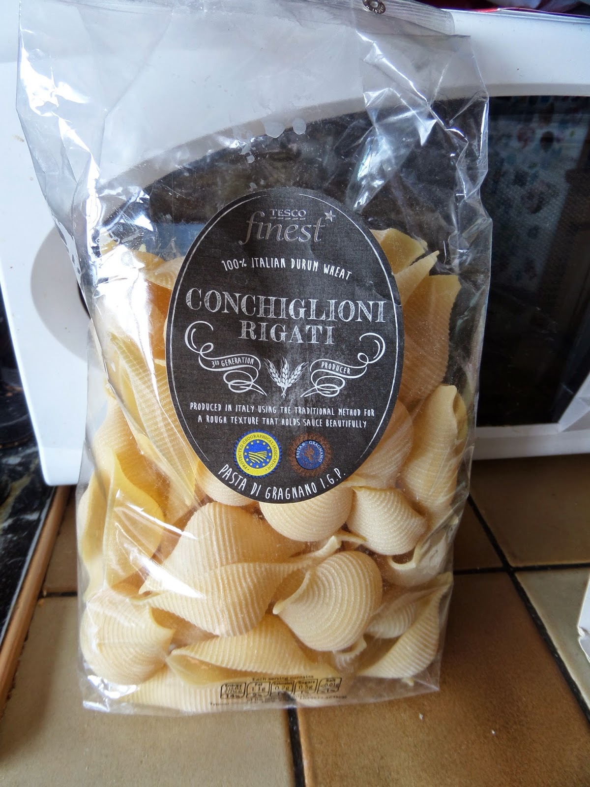 Madhouse Family Reviews: Tesco Finest Pasta review : Conchiglioni Rigati
