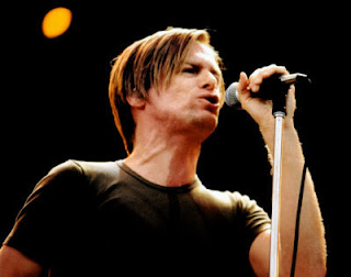 Bryan Adams HairStyle (Men HairStyles)