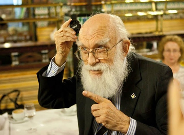 EPBOT: To Watch On Netflix: An Honest Liar