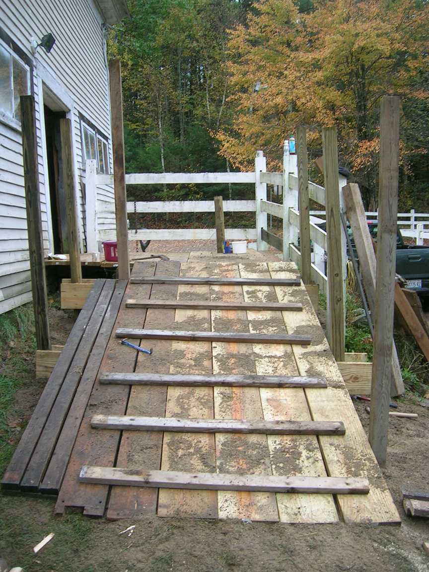 Travels With Harley: There's a hole, there's a hole...a barn disaster